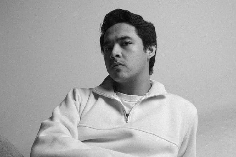 Lirik Lagu Penjaga Hati - Nadhif Basalamah dan Maknanya | IDN Times