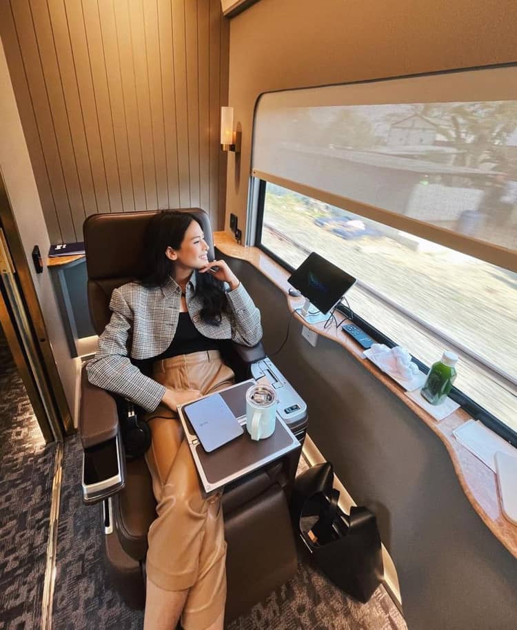 Jadwal, Fasilitas, dan Harga Kereta Suite Class Compartment | IDN Times