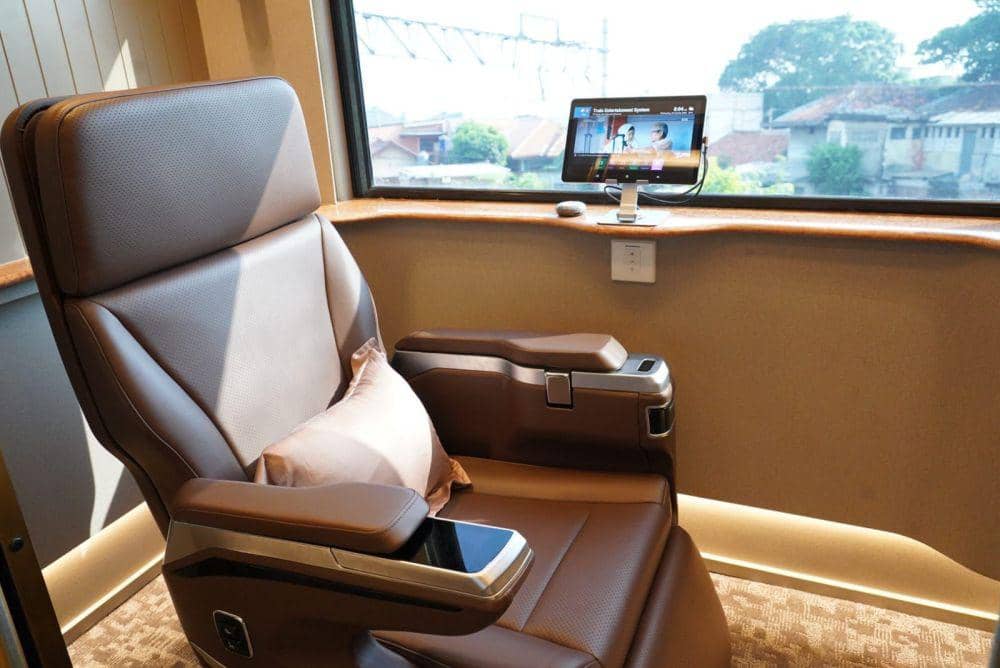 Jadwal, Fasilitas, dan Harga Kereta Suite Class Compartment | IDN Times