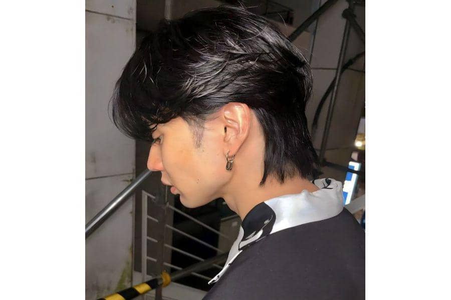 10 Potongan Rambut Mullet 2 Jari yang Keren dan Trendi | IDN Times