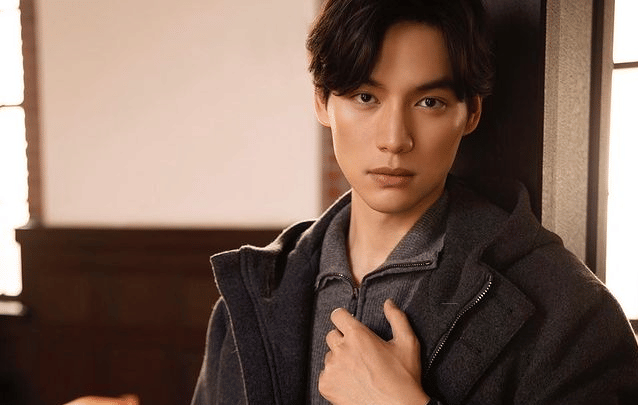 10 Aktor Jepang Terkenal, Artis yang Berpengalaman! | Duniaku.com