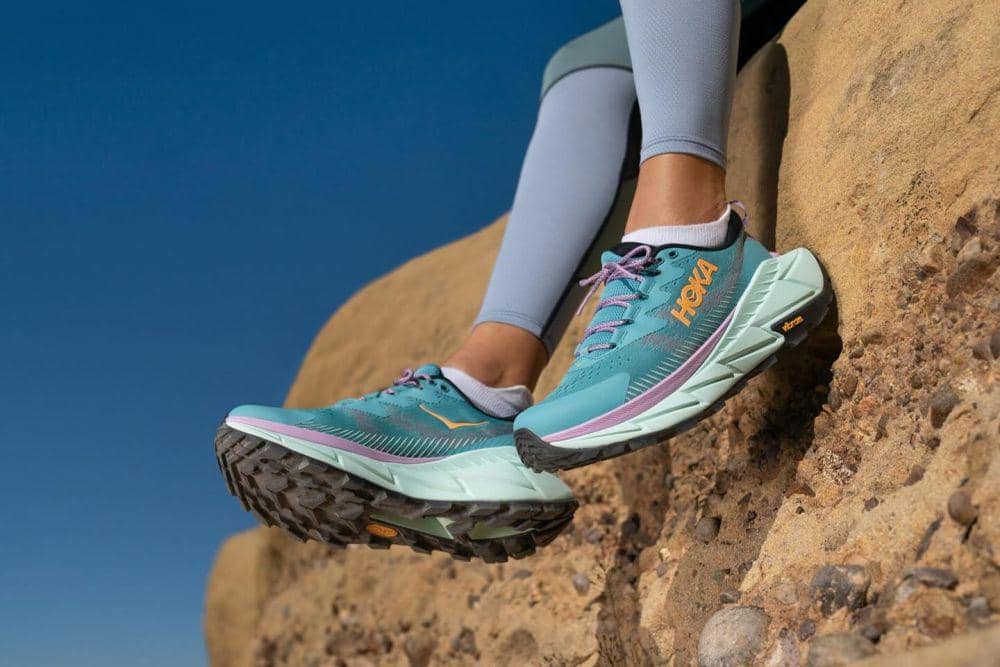 10 Rekomendasi Sepatu Hoka Terbaik untuk Lari, Super Empuk! | IDN Times