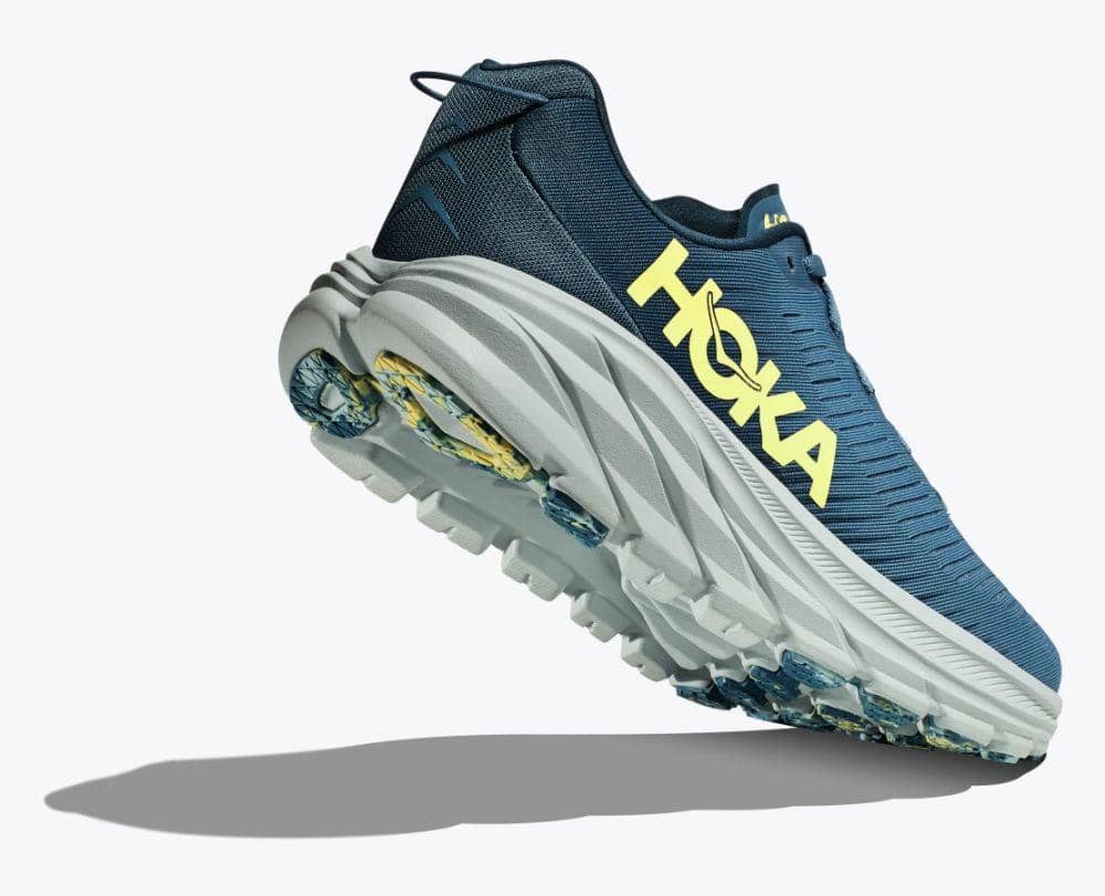 10 Rekomendasi Sepatu Hoka Terbaik untuk Lari, Super Empuk! | IDN Times