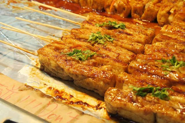 5 Fakta Chou Doufu, Tahu Busuk dari China yang Banyak Penikm | IDN Times