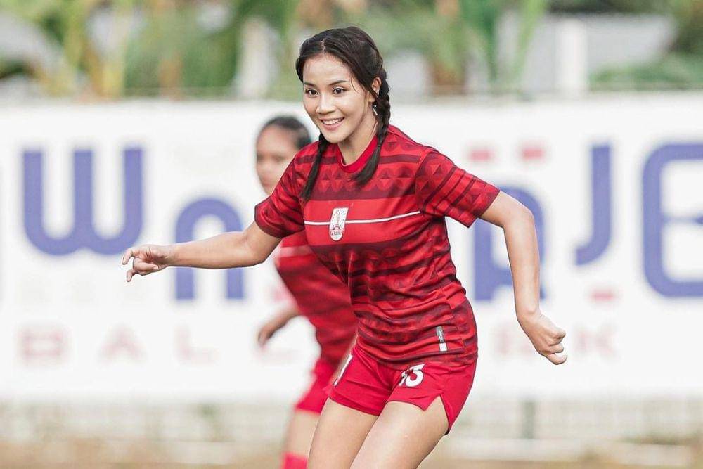 Profil Shafira Ika Putri, Pesepak Bola Andalan Timnas Putri | IDN Times