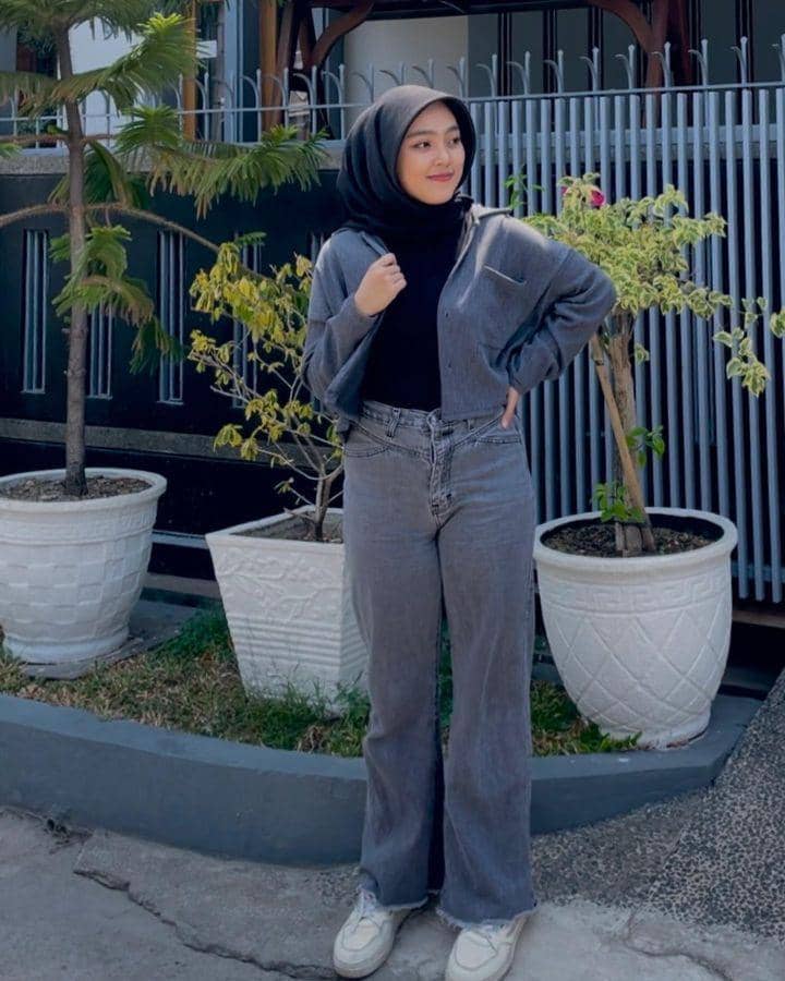 Siapa Kak Nisa Kinderflix dan Kenapa YouTuber Ini Viral? | IDN Times