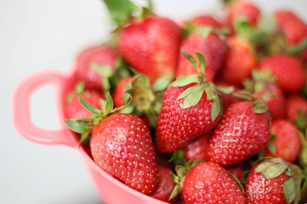 Resep Es Krim Stroberi Homemade, Segar Dinikmati saat Panas | IDN Times