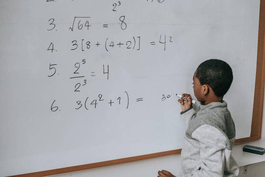 20 Jurusan Kuliah yang Nilai Matematikanya Harus Bagus | IDN Times