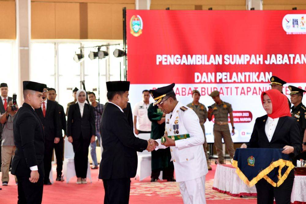 Sugeng Dilantik Jadi Pj Bupati Tapteng | IDN Times Sumut