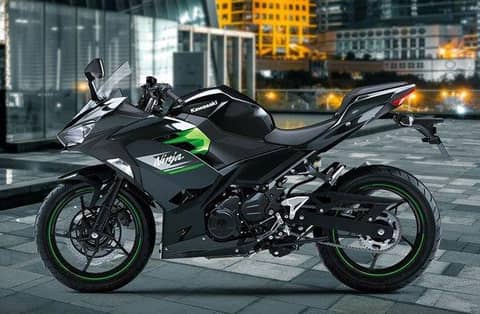 Pajak Motor Ninja 250 Terlengkap, Ada dari Semua Tipe | IDN Times