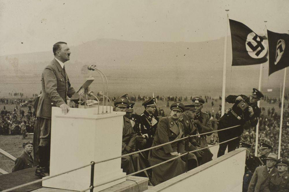 Film tentang Adolf Hitler Ini Wajib Kamu Tonton | IDN Times