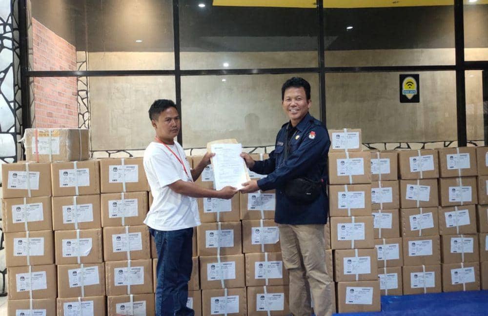 KPU Tabanan Terima 380.542 Surat Suara Pilpres Pemilu 2024 | IDN Times Bali