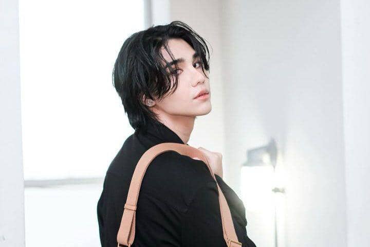 Profil dan Biodata Jeff Satur, Penyanyi Thailand Jago Akting | IDN Times