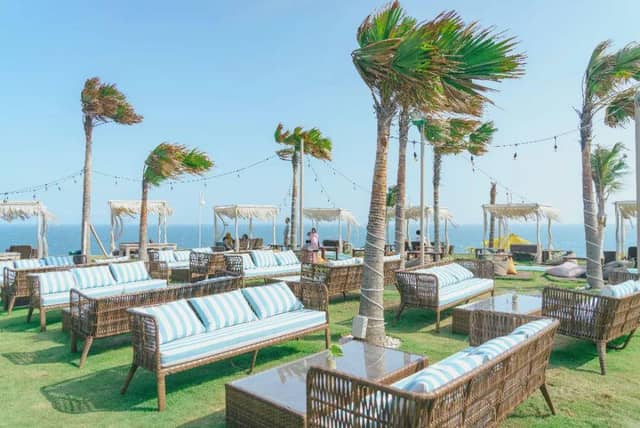 Apa Bedanya HeHa Ocean View dan Obelix Sea View? Ini Jawabannya | IDN ...