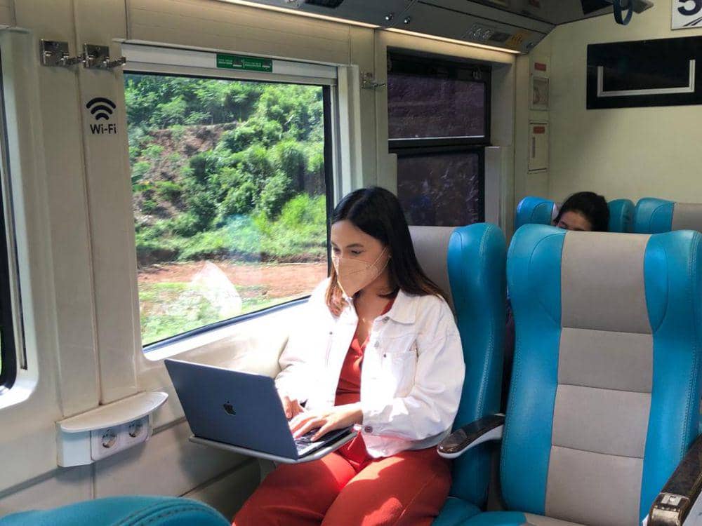 Kenapa Panci Listrik Tidak Boleh Dicolok ke Stopkontak Kereta? | IDN Times
