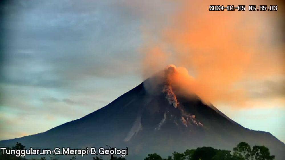 5 Cerita Mistis di Gunung Merapi, Pasar Gaib hingga Bunker | IDN Times