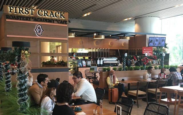 7 Coffee Shop di Senayan Terhits yang Asyik buat Nongkrong | IDN Times