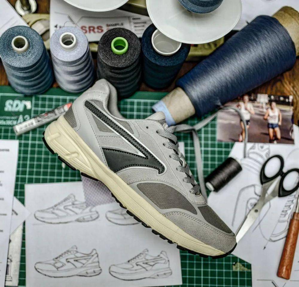 15 Merek Sepatu Lokal Terbaik dan Paling Terkenal | IDN Times