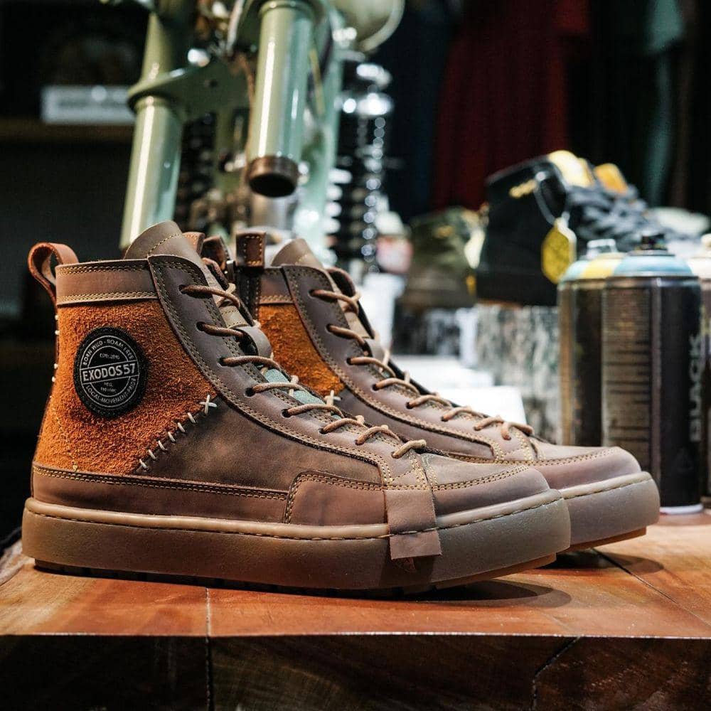 15 Merek Sepatu Lokal Terbaik dan Paling Terkenal | IDN Times