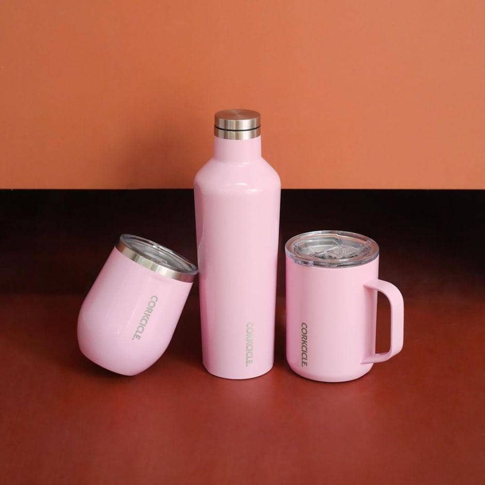 Merek Botol Air Minum yang Populer, Ada yang Hampir Sejuta! | IDN Times