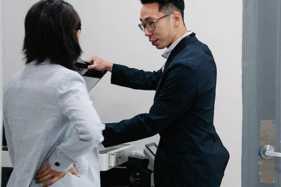 Penulisan Fotokopi atau Fotocopy yang Benar Sesuai PUEBI | IDN Times