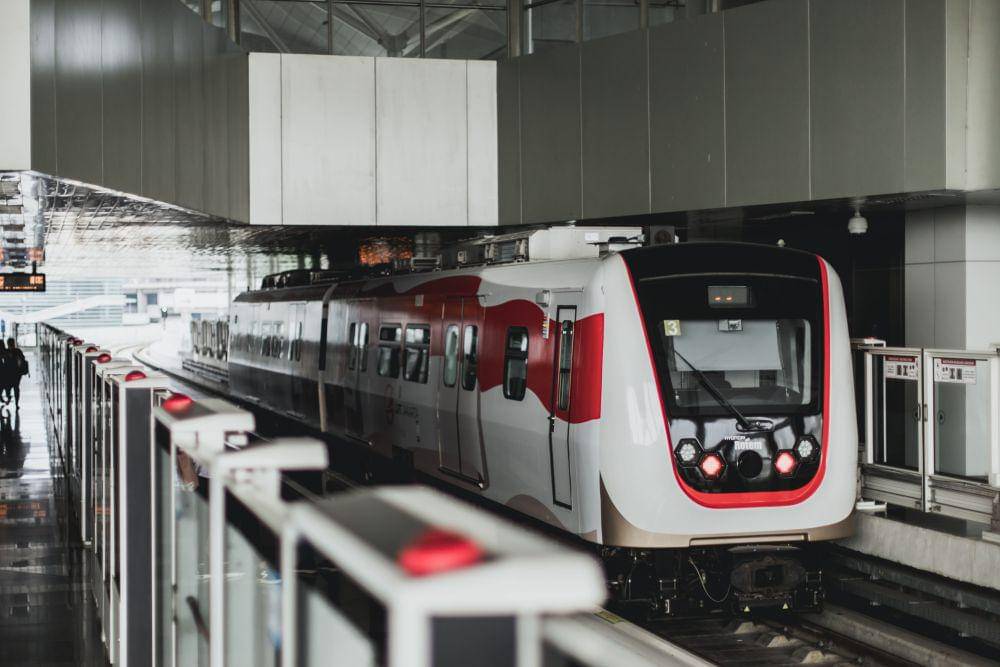 Cara Daftar Layanan Gratis Transjakarta, MRT, dan LRT | IDN Times