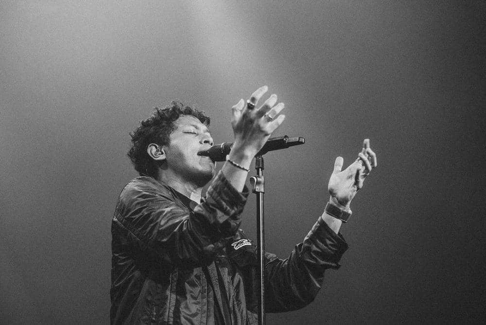 Lirik Lagu Ramai Sepi Bersama - Hindia | IDN Times