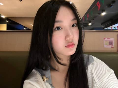 Profil dan Biodata Delynn, Trainee JKT48 yang Hobi Main Game | IDN Times