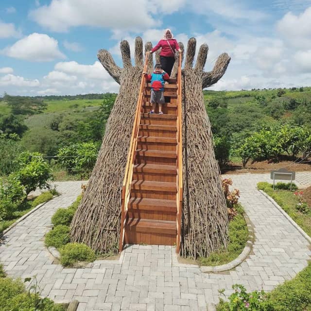 Goalpara Tea Park Sukabumi | IDN Times