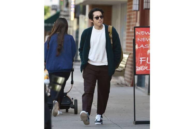 12 Ide Style Cowok Keren tapi Simpel, Antigagal! | IDN Times