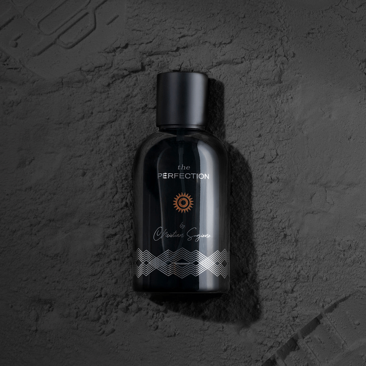 10 Rekomendasi Parfum HMNS Pria Terbaik, Tahan Lama! | IDN Times