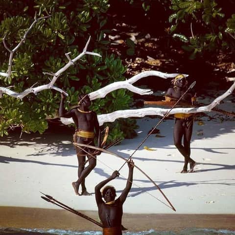 Misteri dan Keunikan Suku Sentinel, Suku Paling Terisolasi | IDN Times