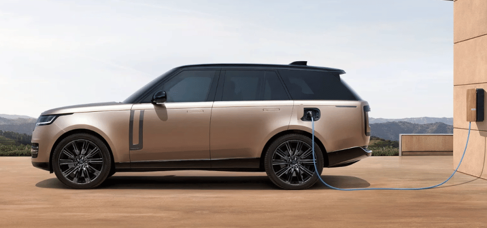 Ini Perbedaan Range Rover dan Land Rover | IDN Times