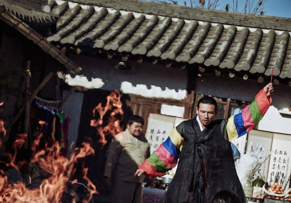 Penjelasan Ending Film The Wailing, Dukun Il Gwang Jahat? | IDN Times