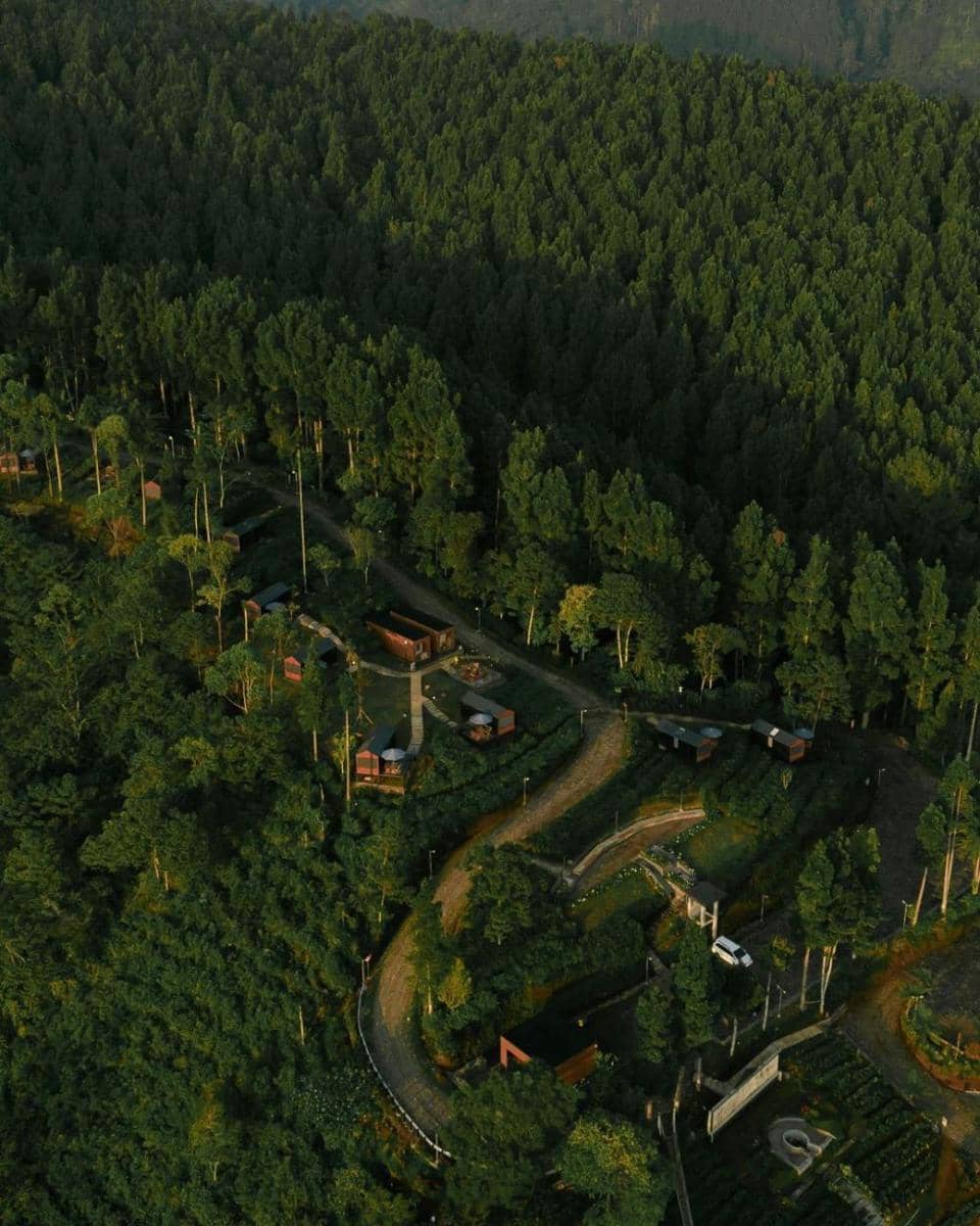 12 Info Bobocabin Dieng Wonosobo, Tengah Gunung Prau dan Hut | IDN ...