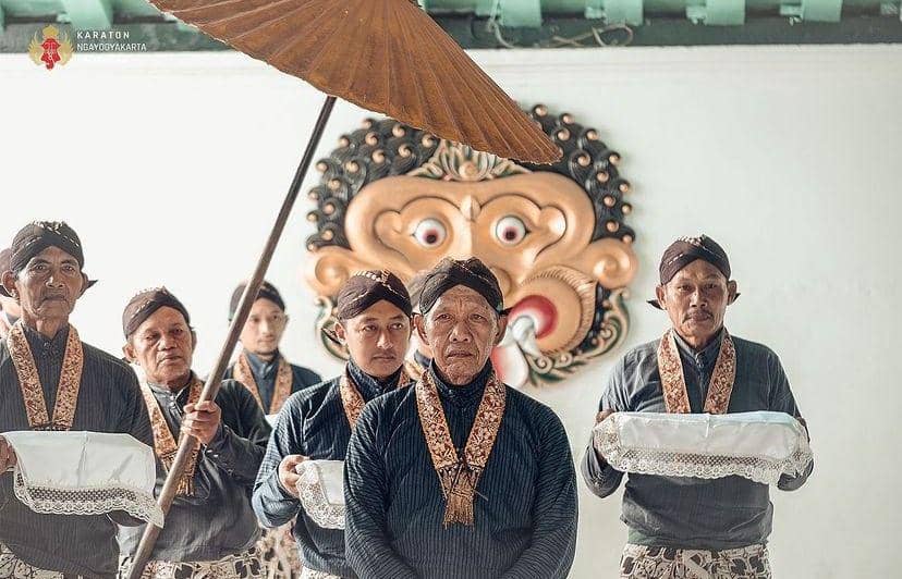 Urutan Bulan dalam Kalender Jawa, Punya Makna dan Tradisi Unik | IDN ...