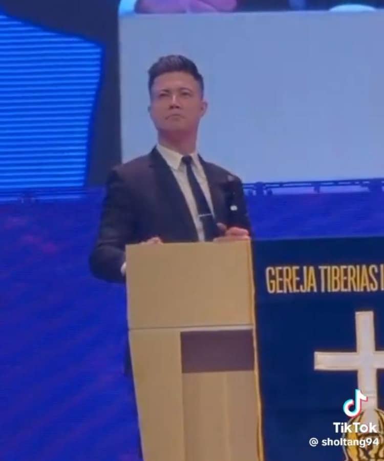 Profil Pendeta Marcel | IDN Times