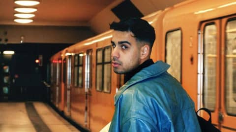 Lirik Lagu Closed Doors - Ismail | IDN Times