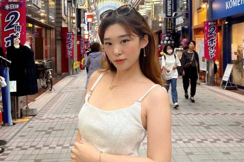 Biodata dan Profil Livy Renata | IDN Times