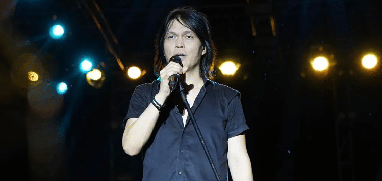 Profil Once Mekel, Mantan Vokalis Dewa 19 yang Jadi DPR | IDN Times