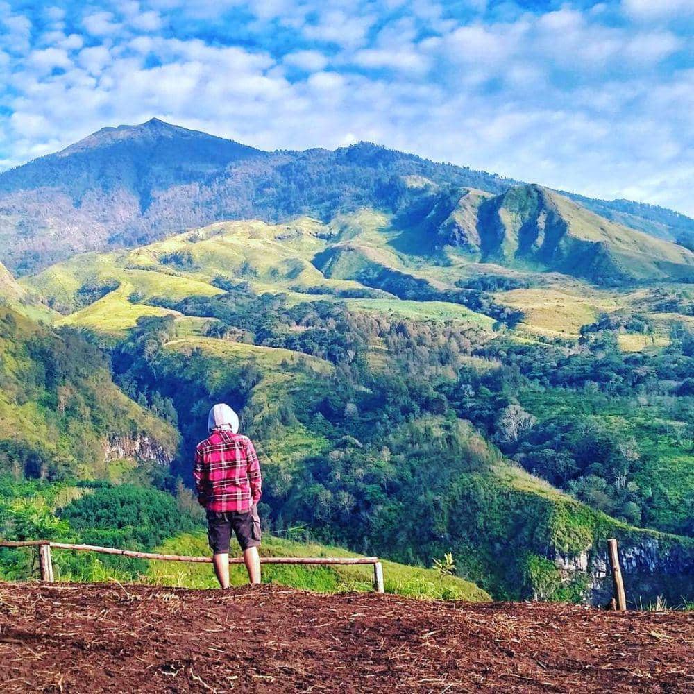 Harga Tiket Masuk dan Rute Pendakian Menuju Puncak Budug Asu | IDN Times Jatim