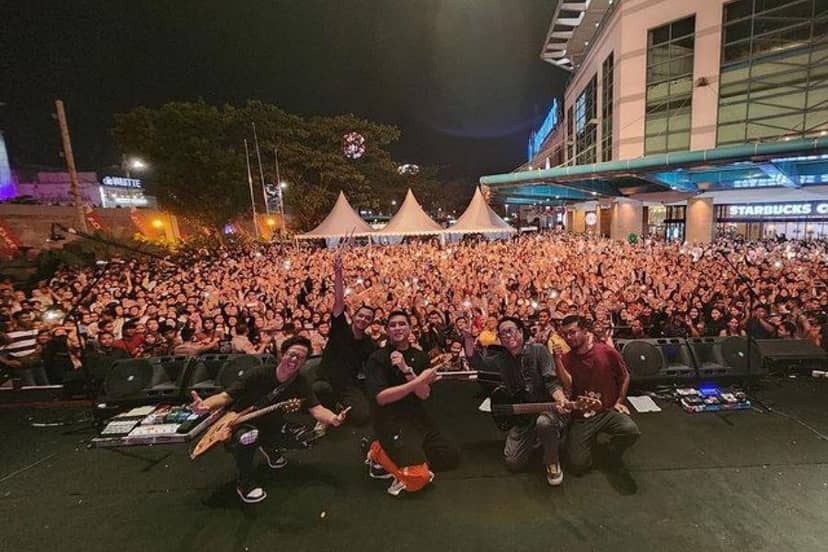 10 Chord Lagu Naff yang Cocok Buat Nongkrong, Makin Asyik! | IDN Times