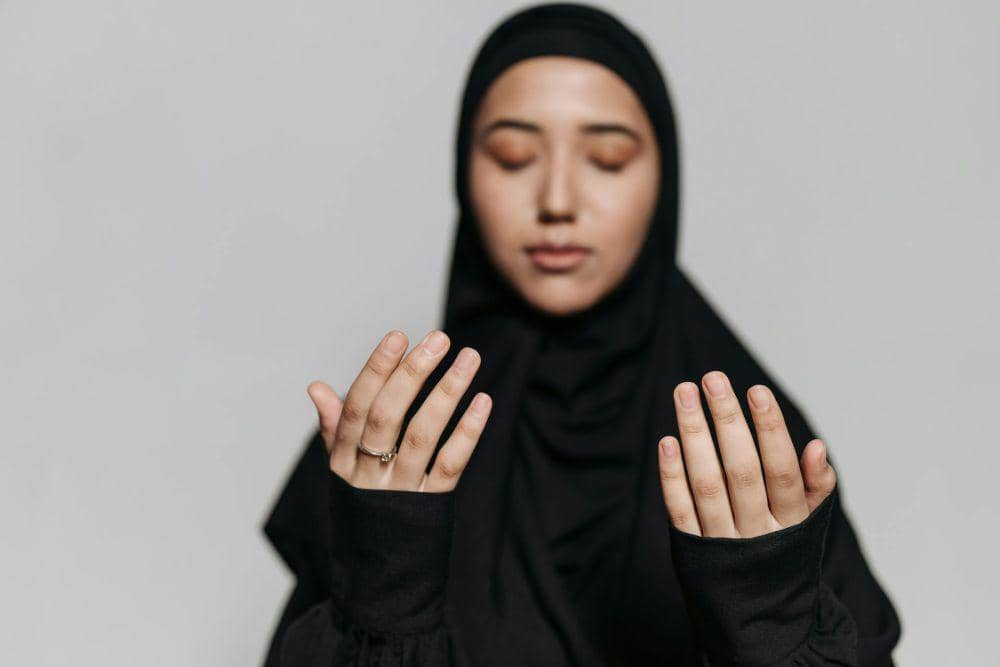 Doa Agar Orang yang Menyakiti Kita Menyesal dan Minta Maaf, Amalkan ...