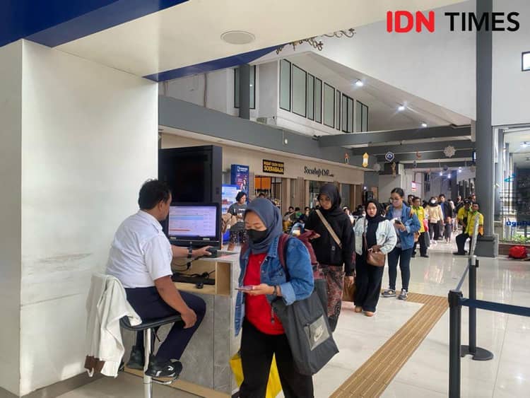Jangan Bingung, Ini Beda Stasiun Gubeng Lama dan Gubeng Baru | IDN Times