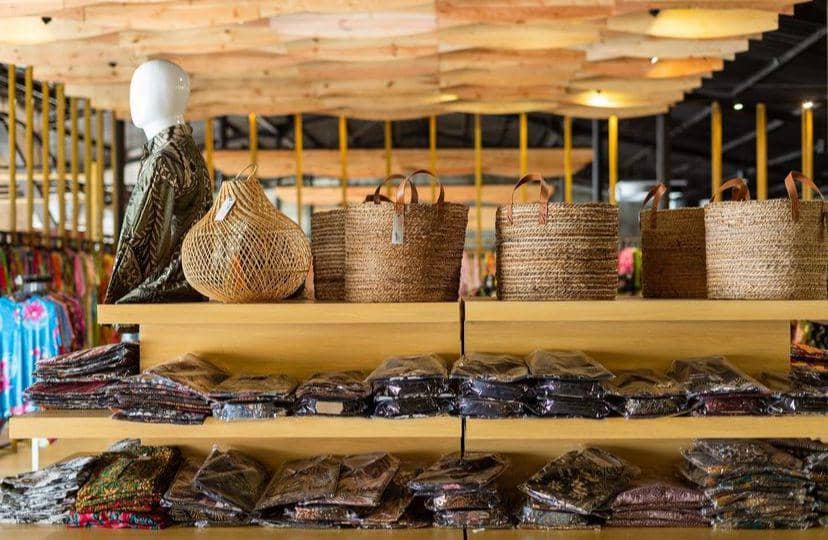 5 Daya Tarik Ibarbo Park Jogja, Ada Aviary hingga Playground | IDN ...