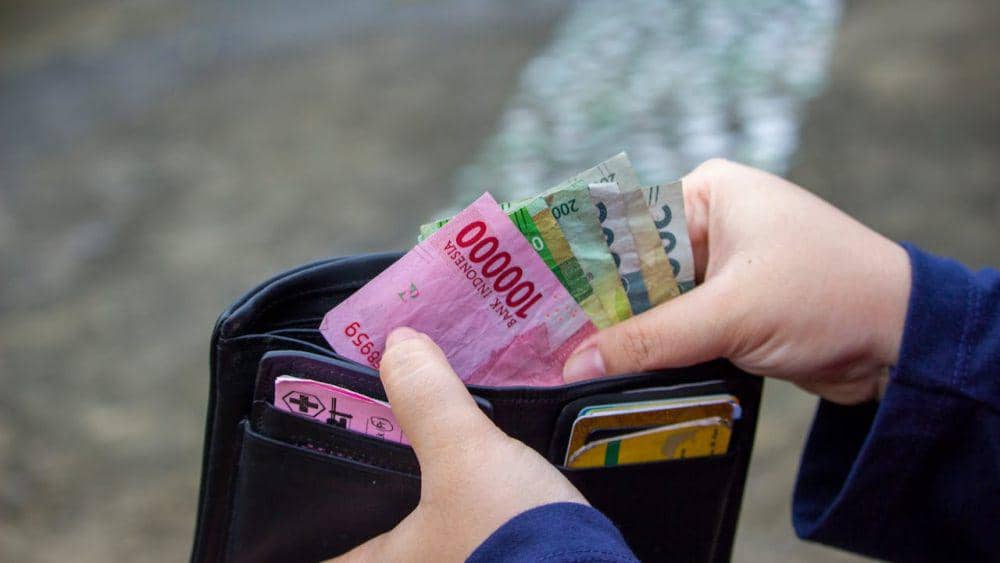 1 Riyal Berapa Rupiah? Cek Kurs Terbarunya di Sini | IDN Times