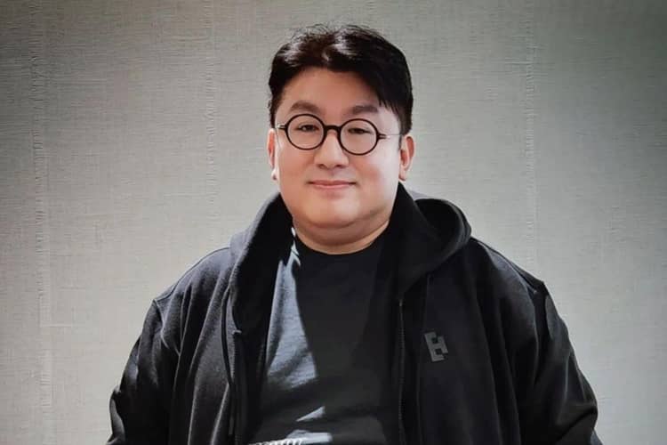 Bang Si Hyuk Minta Maaf ke Pegawai HYBE, Kini Jalani Penyelidikan | IDN Times