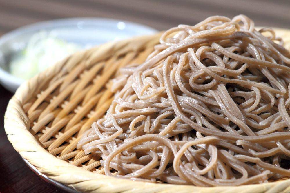 Sama-sama Mie Khas Jepang, Ini Perbedaan Soba dan Udon | IDN Times