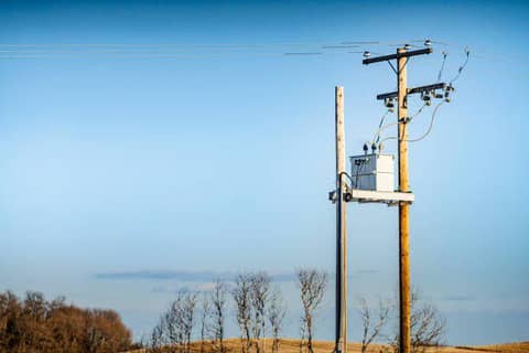 Bocah di Sumba Tewas Tersengat Listrik saat Kejar Layangan Putus | IDN ...