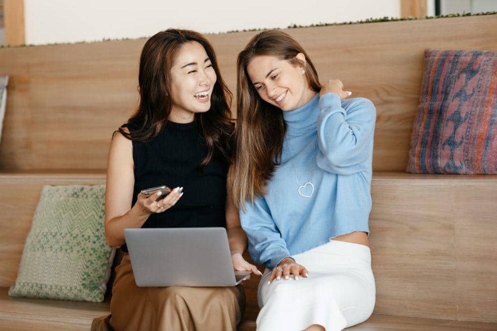 60 Ucapan Perpisahan Menyentuh untuk Teman yang Resign | IDN Times